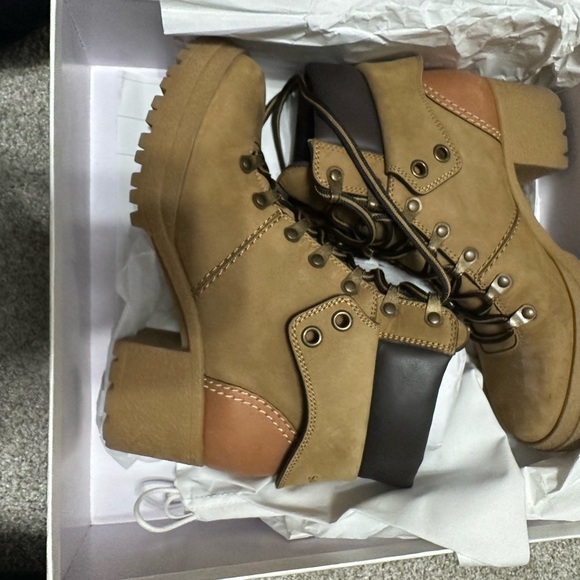 Chloe | Shoes | Chloe | Poshmark